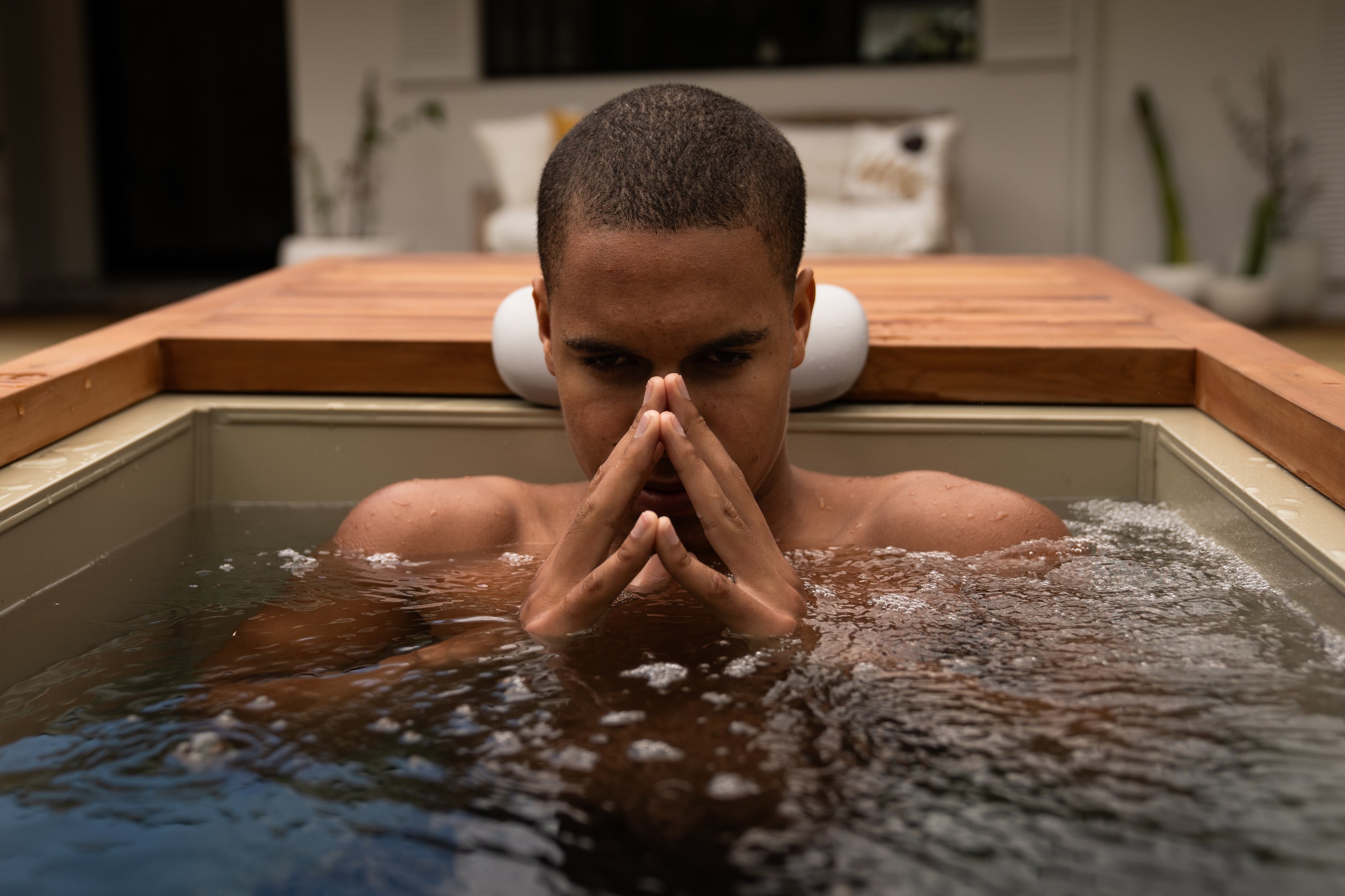 From Shock to Serenity: Mindfulness in Ice Bath Recovery – Kiva Wellness